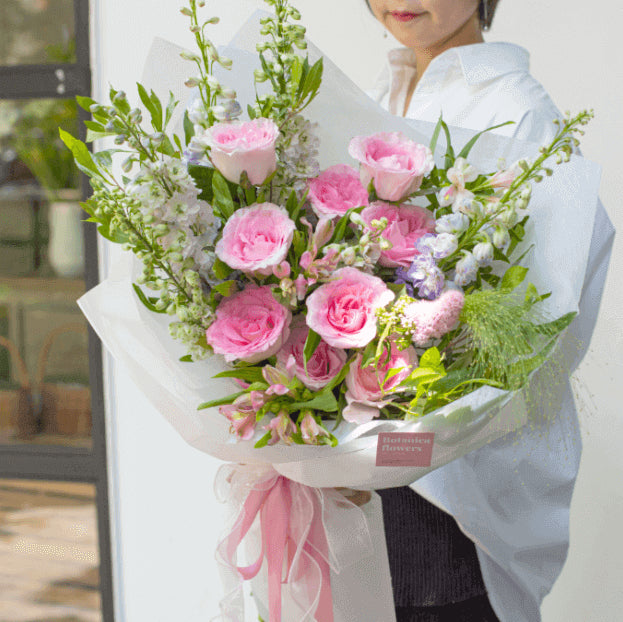 Romantic Garden – Natural Pastel Bouquet | Bloom District